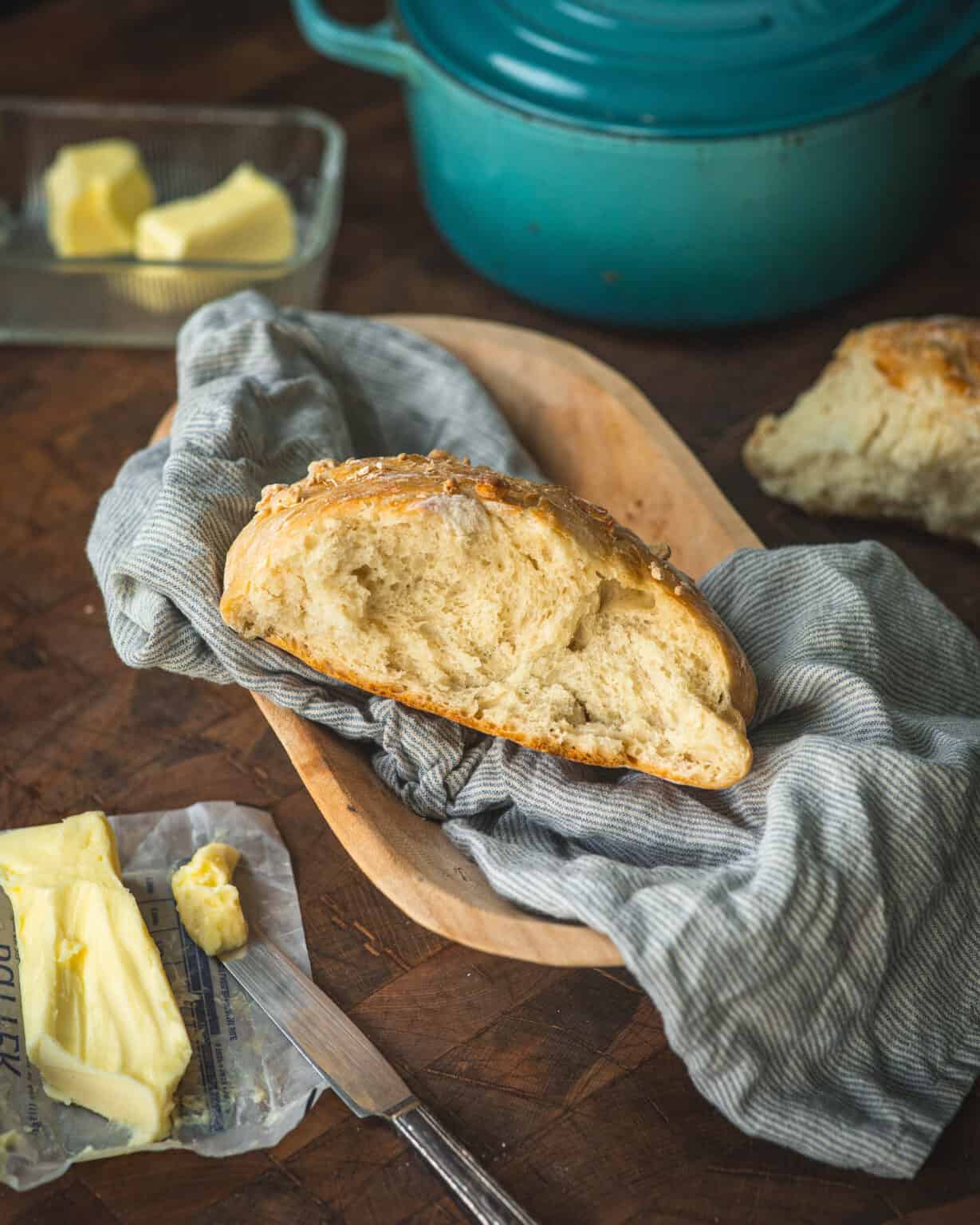 Texas Dutch Oven Bread is the easiest to make - Kitchen Wrangler ...
